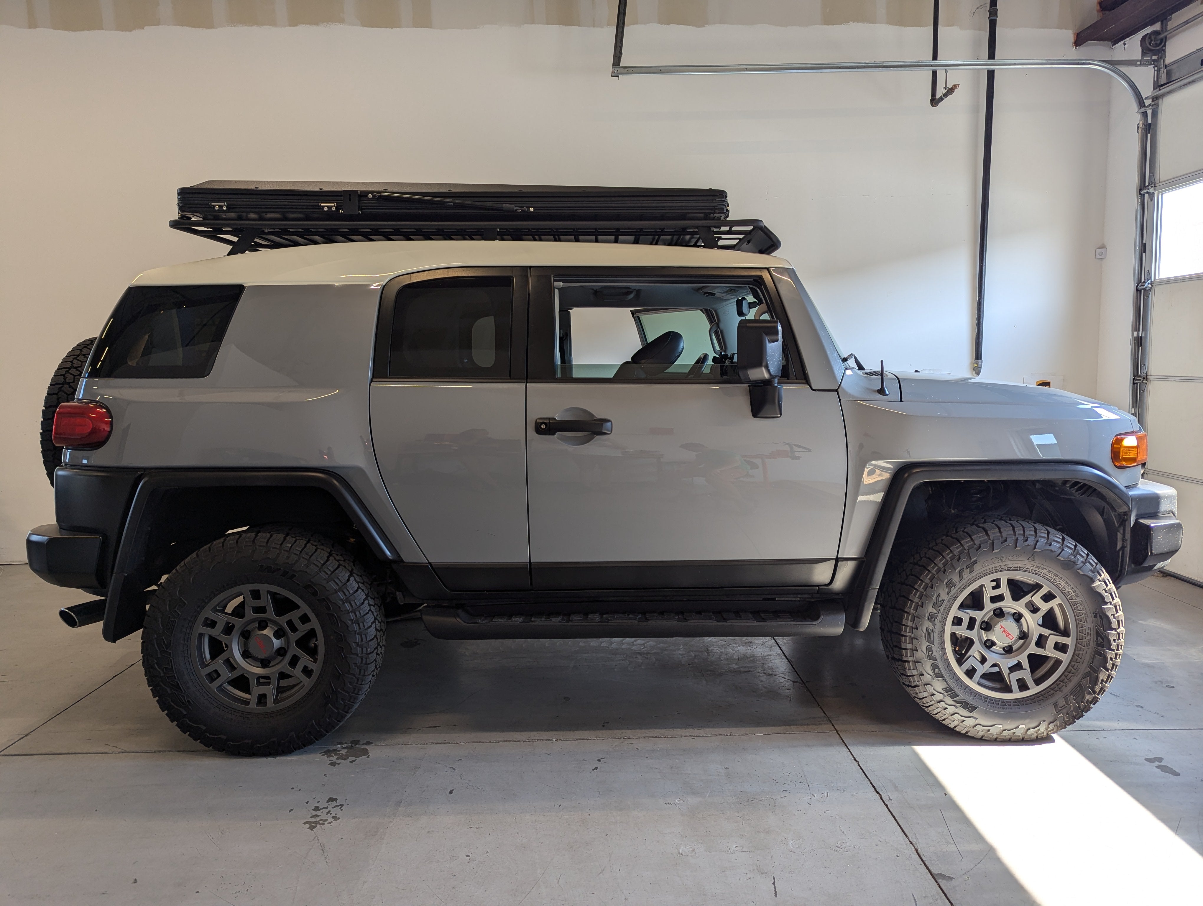 AirDownGearUp SS1: Storage, Sleeper and Drawer System for FJ Cruiser ...